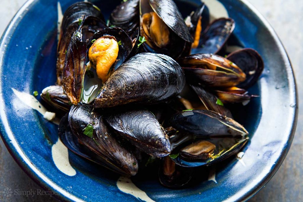 West Country Mussels, Cider, Bacon, Spring Onions and Cream – Chesil ...